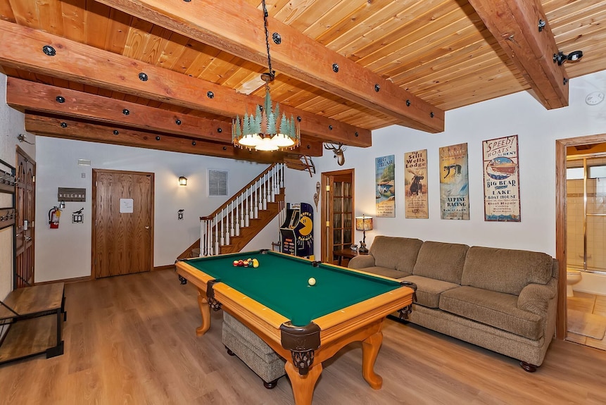 Hidden Wolf Retreat By Destination Big Bear : Amazing Ski Slope Views In Upper Moonridge! Pool Table! - Californië