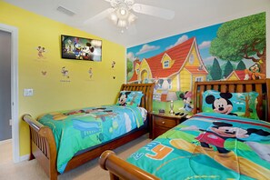 Casa geminada luxo, 5 quartos | 5 quartos, ferros/tábuas de passar roupa, Wi-Fi de cortesia