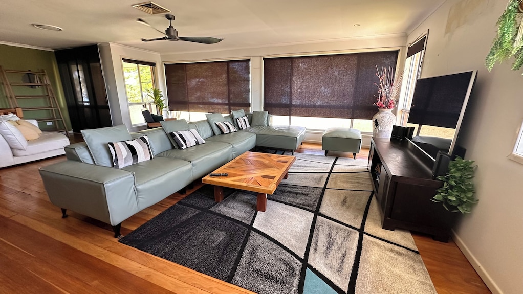 Water Front House With Magical Sunsets - Brisbane