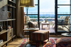 FREIgeist Sundeck Loftsuite | Roupa hipoalergénica, minibar, cofre no quarto 