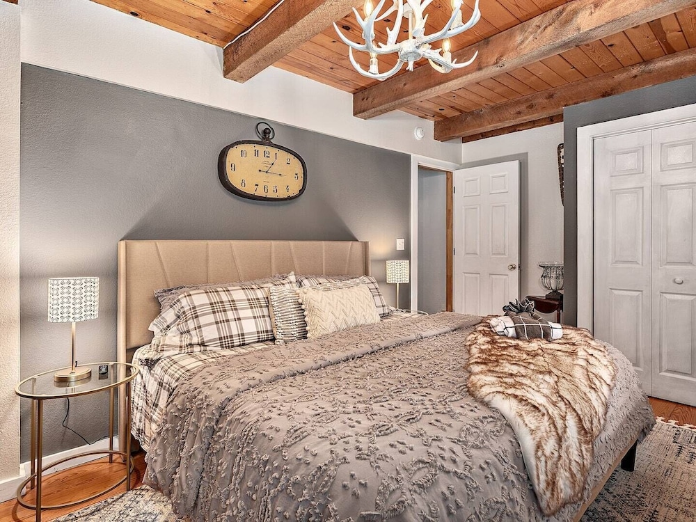 The Owl's Nest-luxury Cabin In Hendersonville - Hendersonville, NC