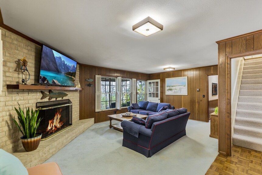 Lakefront Home On Lake Hartwell, Private Covered Dock, ~16 Miles From Clemson - Sandy Springs, SC