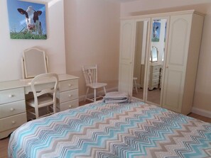 3 quartos, roupa de cama fornecida 