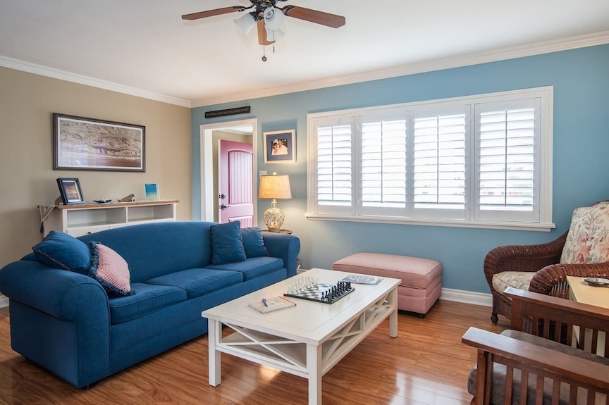 Betty's Beach Bungalow! Str16-0438 - San Clemente, CA