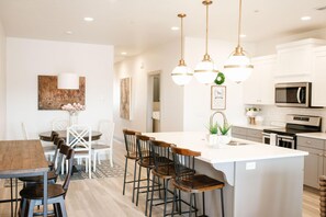 Condo, 2 quartos | Cozinha privada
