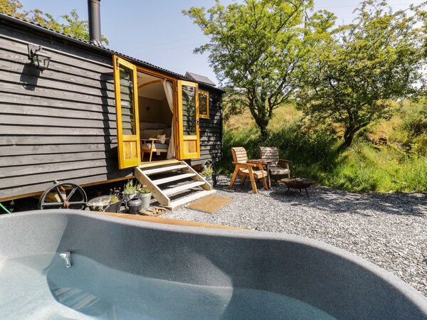 Moelfre - Shepherds Hut - Gwynedd