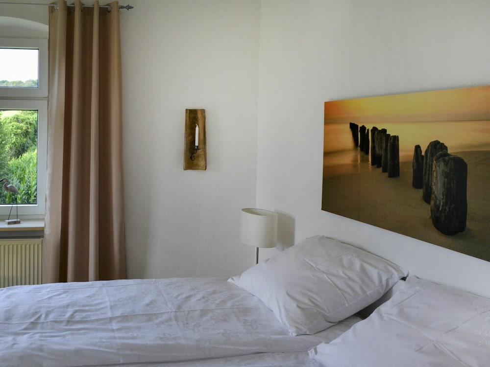 Angenehme Wohnung Für 4 Personen Mit W-lan, Tv, Terrasse Und Parkplatz - Lemgo