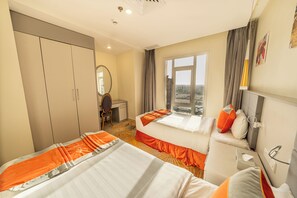 Apartamento real, 4 quartos | 4 quartos, cofres nos quartos, Wi-Fi de cortesia