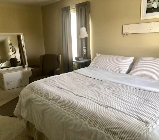 Rose Ellens Country Estate10% Saving On 30 Day Stays - Albany, GA