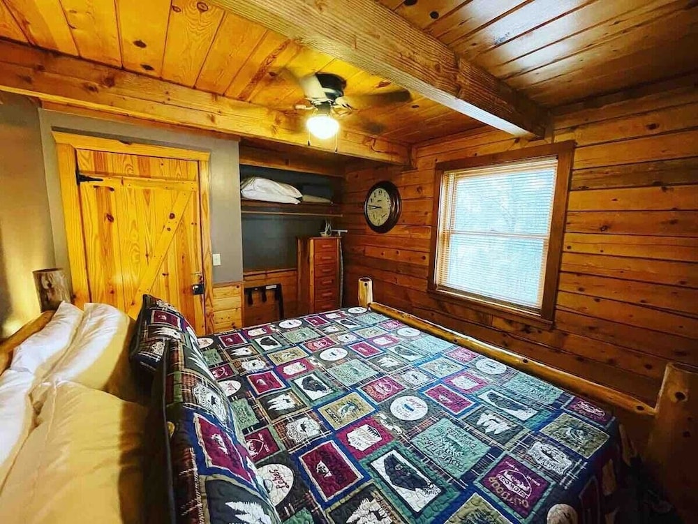 The Luxury Suite At Bear Mountain - Table Rock Lake