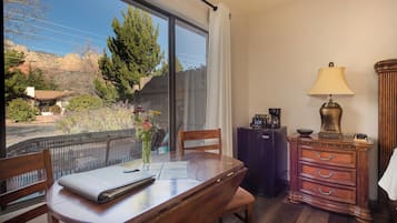 Quarto casal superluxo, vista para a montanha | Vista do quarto