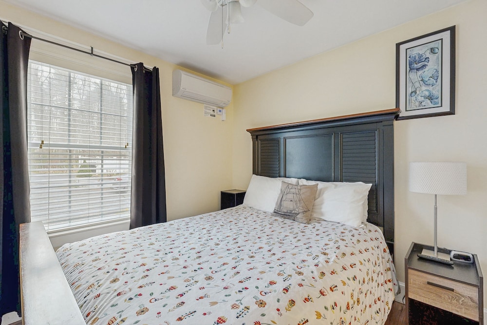 New Condo W/water-view Deck In Edgecomb's Sheepscot Harbour Resort - Maine