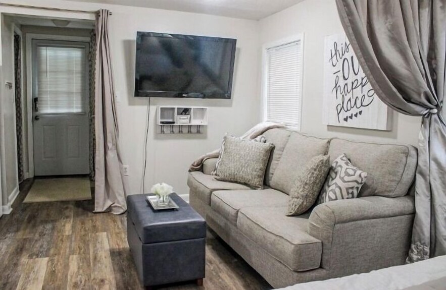 Entire Cottage - Starkville - Conveniently Located - Starkville, MS