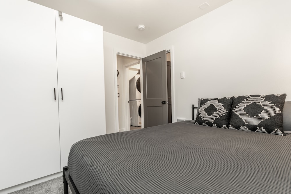 ⚡️The Brooklyn⚡️central Capital Hill With Perfect Walking Score🚶🏻♂️with Rooftop Views - Capitol Hill - Seattle