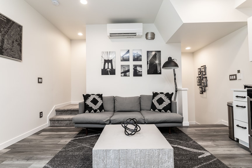 The Brooklyn | Cap Hill Walkable W/rooftop Views - 렌턴