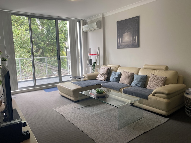 Cozy Modern Home With Free Parking - Lane Cove National Park