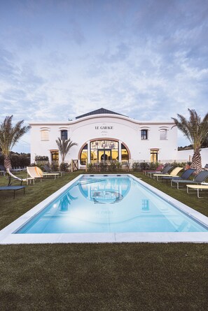 Fachada da propriedade