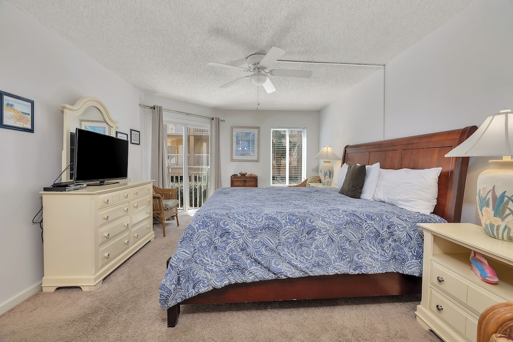 Oceanfront Condo At St. Simons Beach Club! Pool, Beach Access, Fitness Center, Tennis - Sea Island, GA