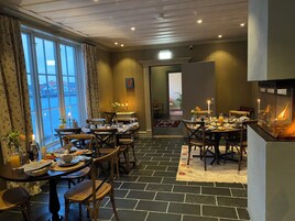 Pequeno-almoço continental diário incluído 