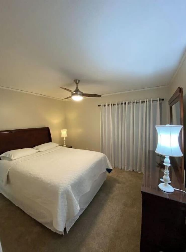 Great Location! Walk To Shands/uf/va/vet - Floride