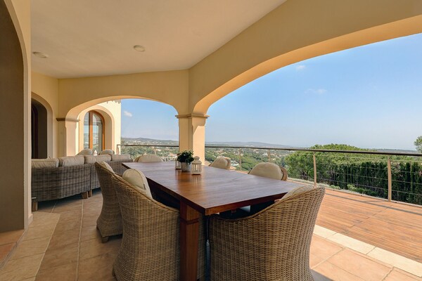 Luxury 8 Bed Villa With Sea, Golf And Mountain Views - San Roque