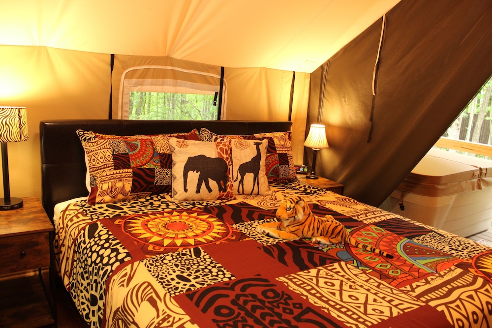 Safari Sun Glamping Tent - Summersville, WV