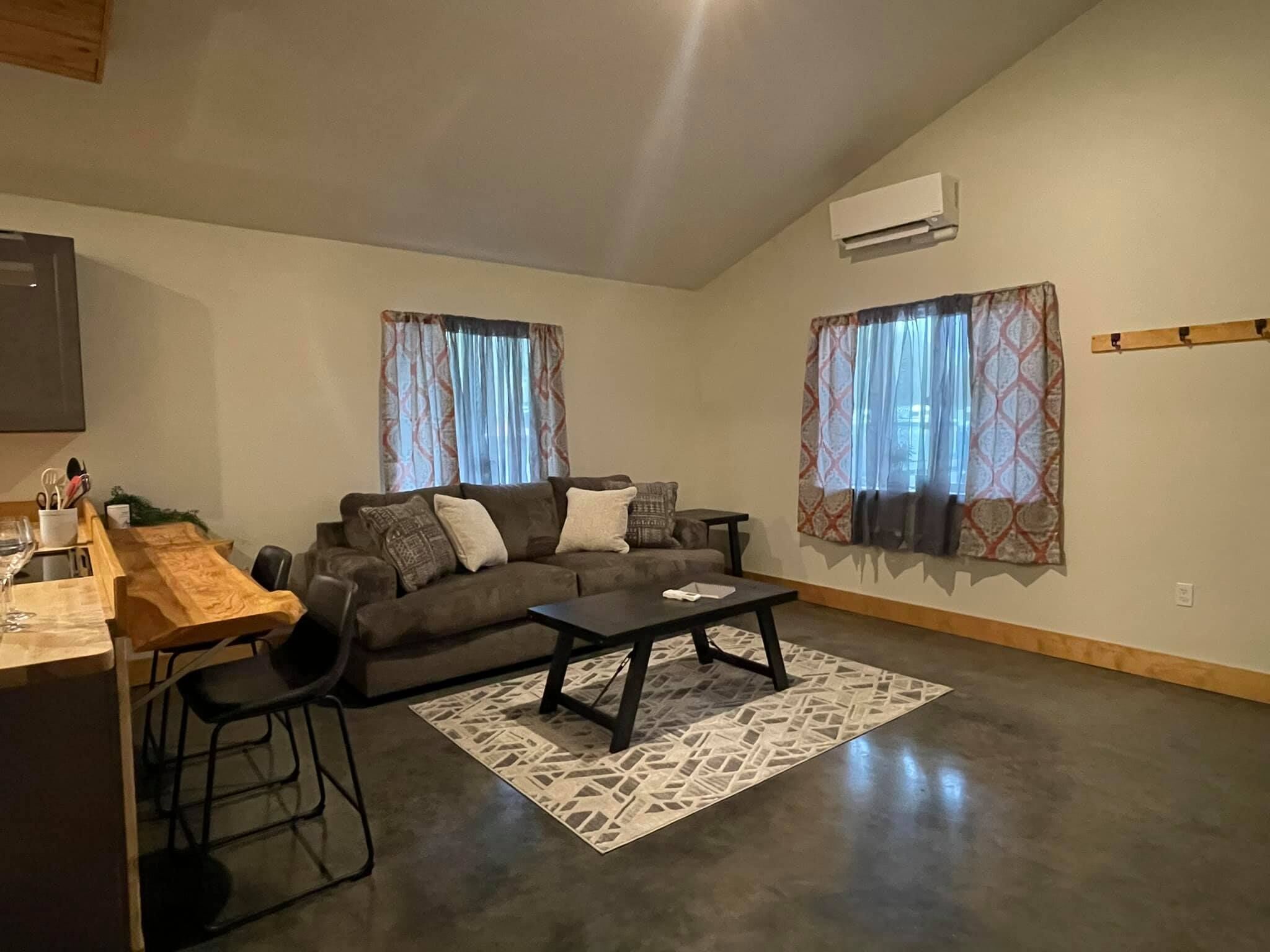 River Run Apartment - Aberdeen, WA