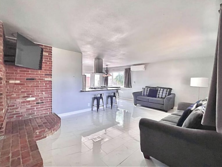 Fairhaven Home: Country Livingking Bedlaundryac - Rancho Cucamonga, CA