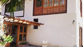 Fachada da propriedade