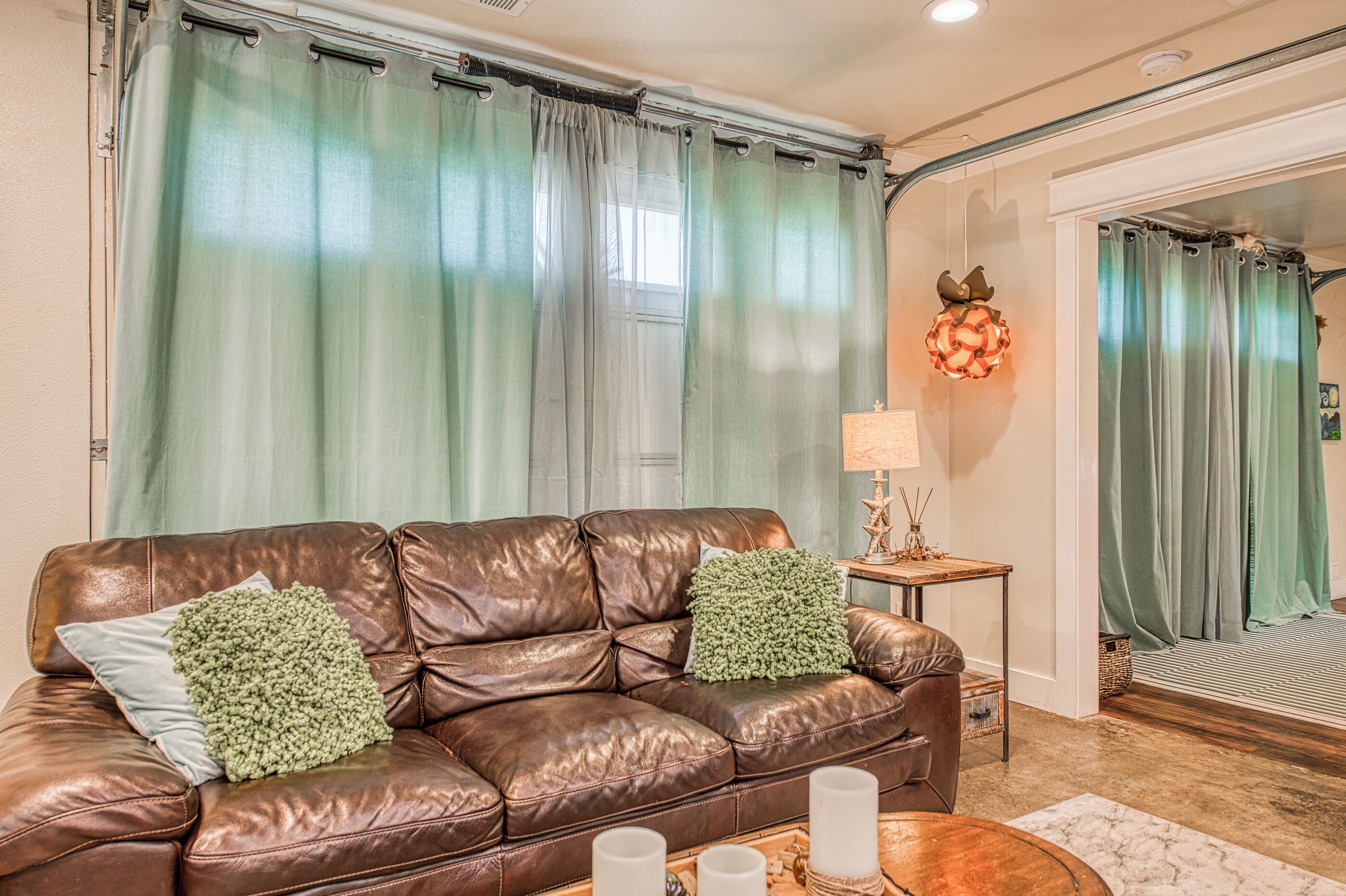 Acorn Cottage / Hot Tub / E V Charger/yosemite Area - California