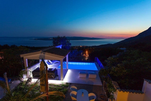 Ferienhaus Bast Für 1 - 6 Personen Mit 3 Schlafzimmern - Reihenhaus - Brela