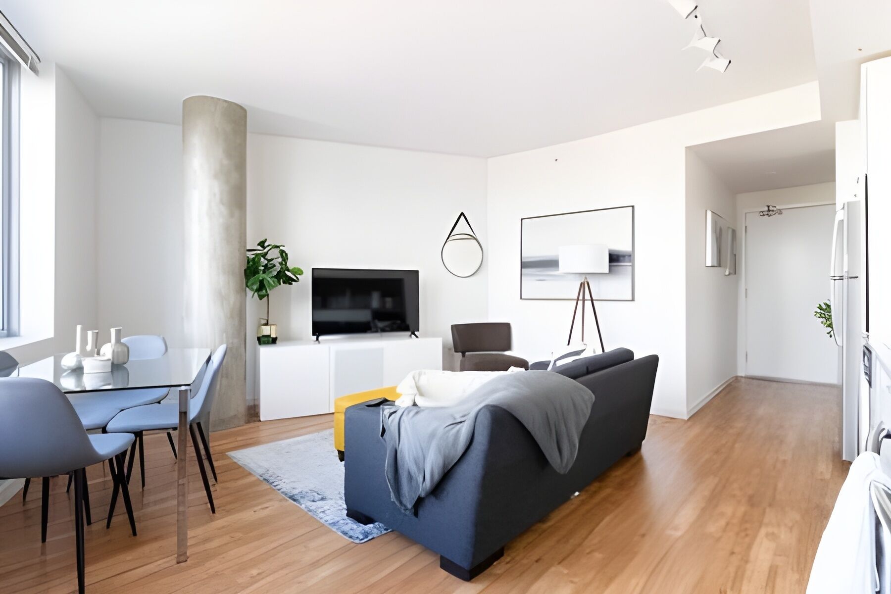 1br | Pool, Gym, Rooftop | Bellevue | Sophari A - Shoreline, WA