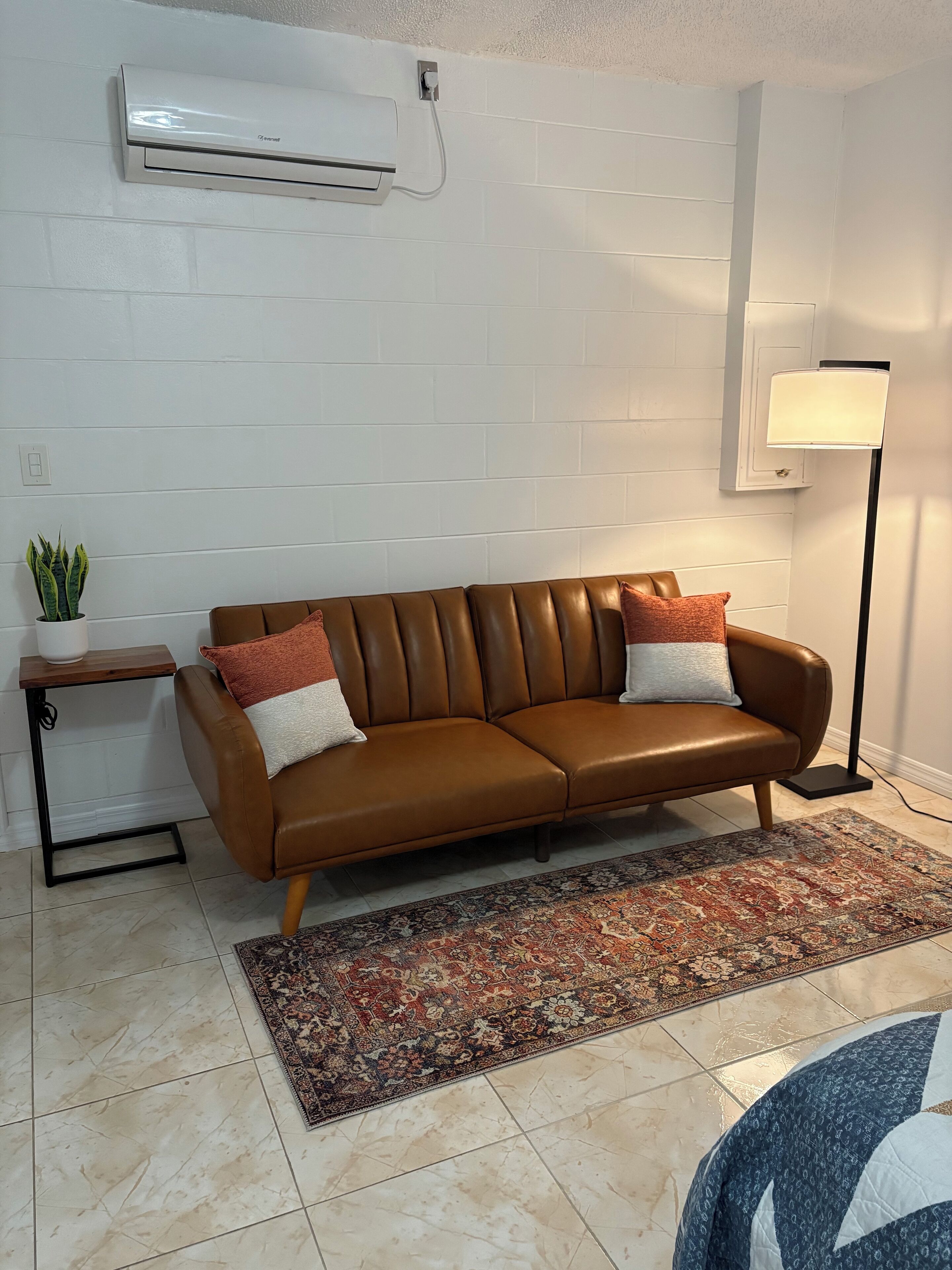 Lalas House - Temple Terrace, FL