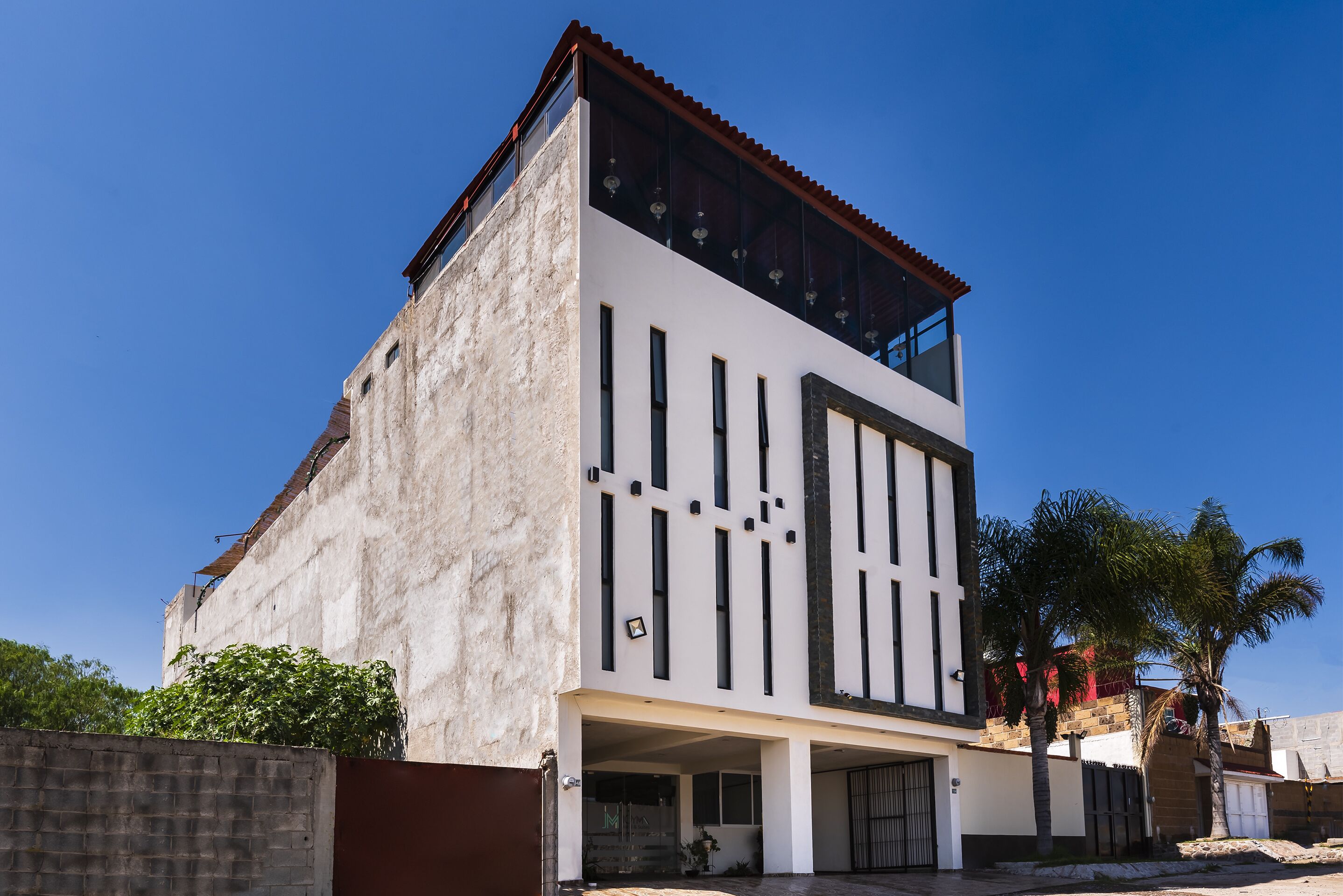 Fachada da propriedade