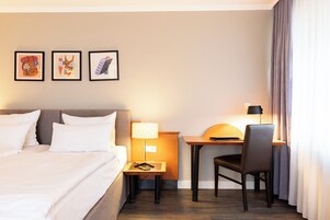 Quartos insonorizados, Wi-fi grátis, roupa de cama fornecida 