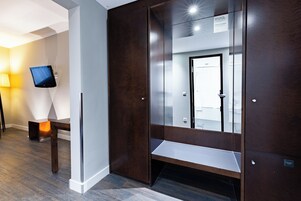 Quarto Premium, 2 camas individuais | Quartos insonorizados, Wi-fi grátis, roupa de cama fornecida