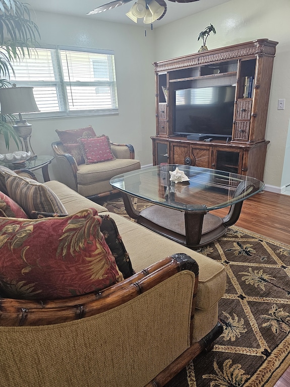 The "Tommy" Suite, 350 Yards From The Gulf! - Fort Myers Beach