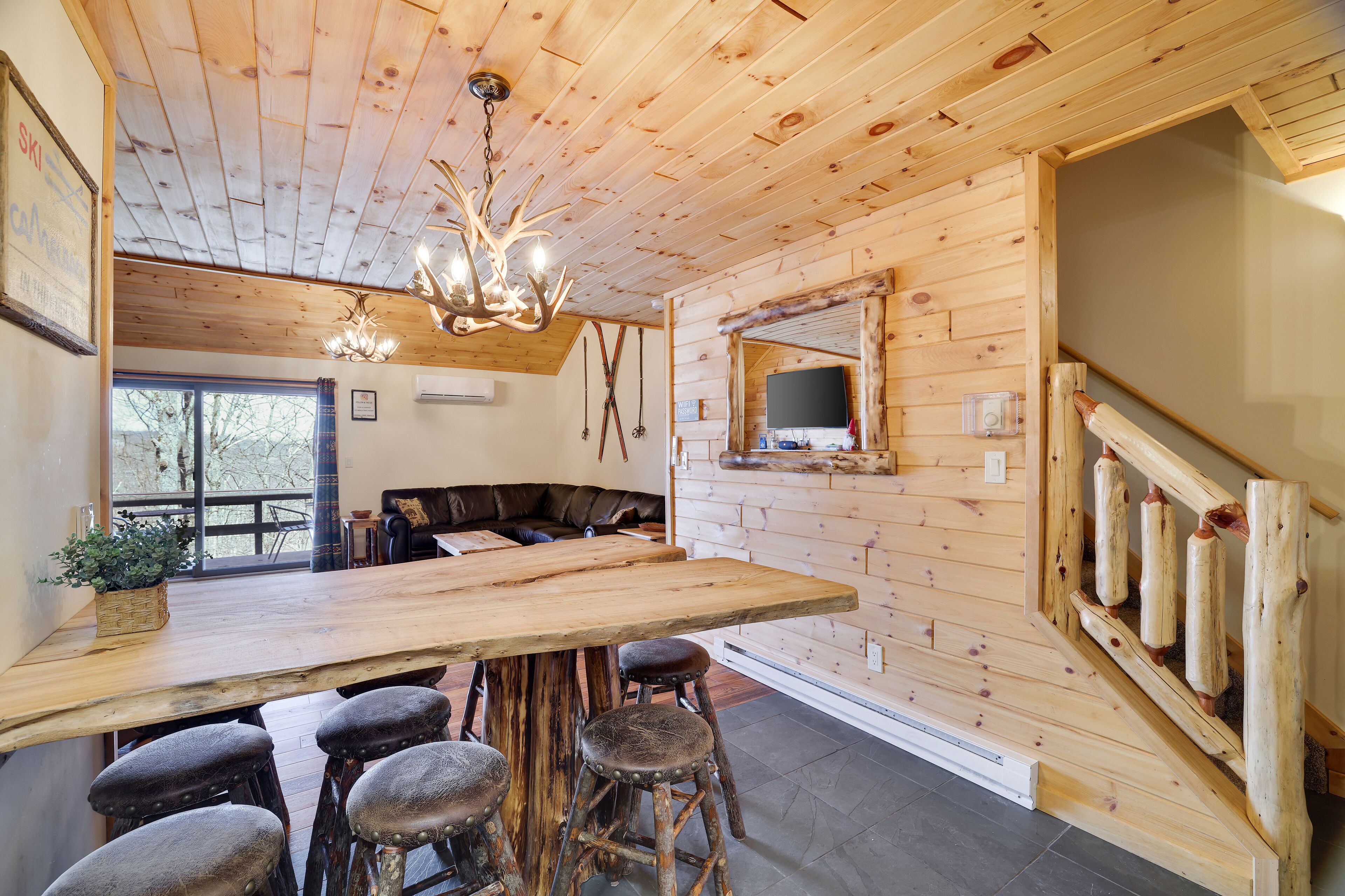 Camelback Cabin 20 In Poconos - Pocono Mountains, PA