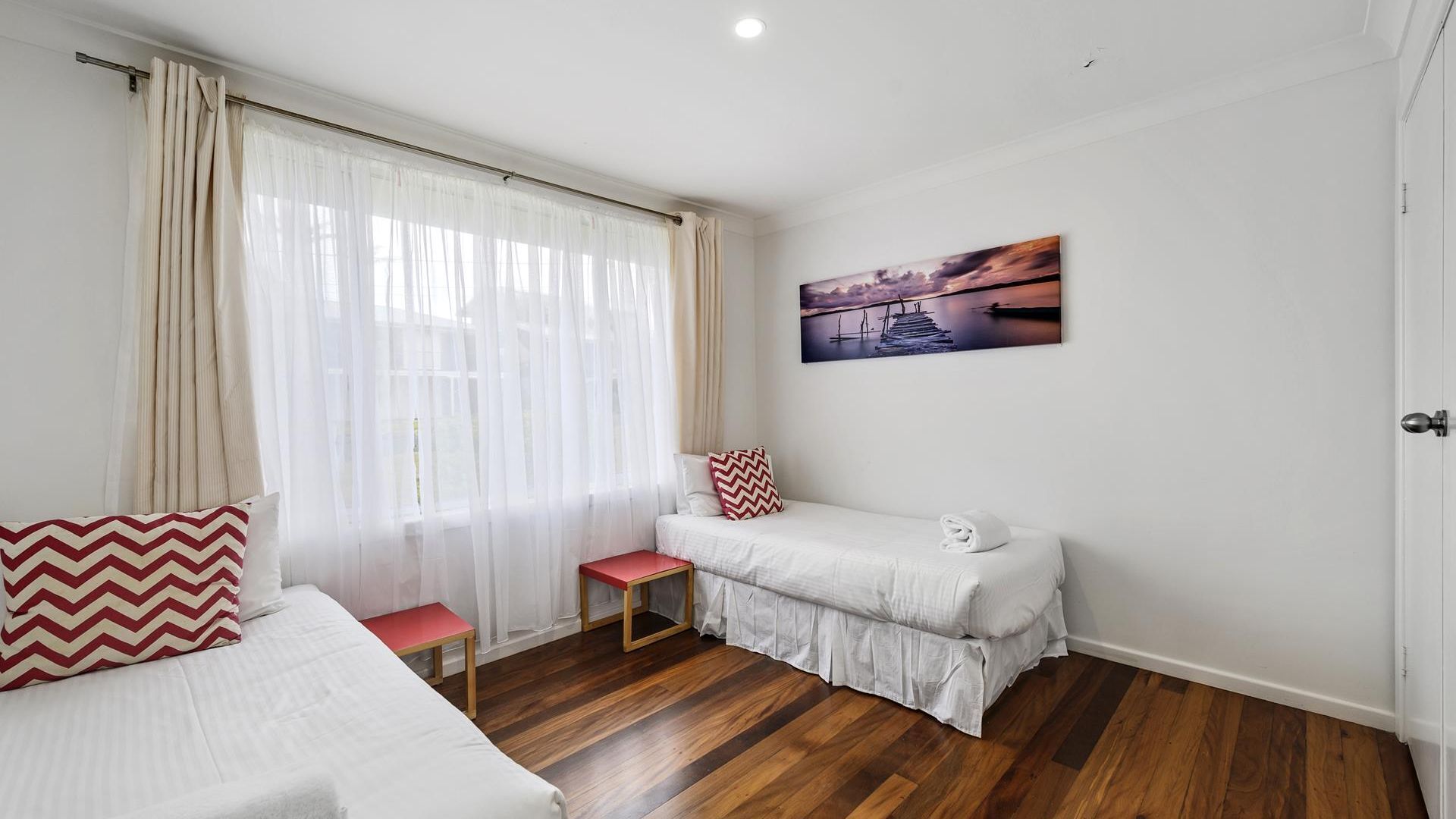 Emerald Views Signal Street 9 - Stunning Views Of Emerald Beach - Coffs Harbour