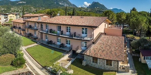 Hotel Regina Del Garda Suite - Gardasee