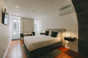 Quarto Duplo Comfort | Roupa hipoalergénica, cofre no quarto, com mobília individualizada 