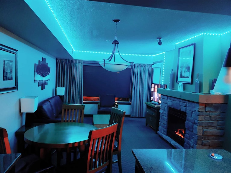 Canmore Getaway | Minutes To Banff & Trails - 坎莫爾