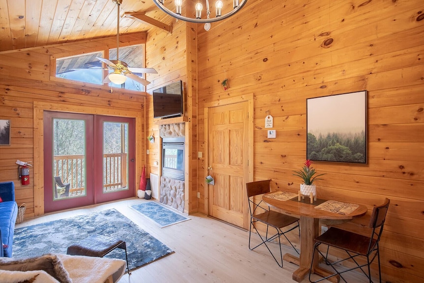 Gatlinburg Cabin Oasis For 2 With New Hot Tub And Fab View! - ガットリンバーグ, TN