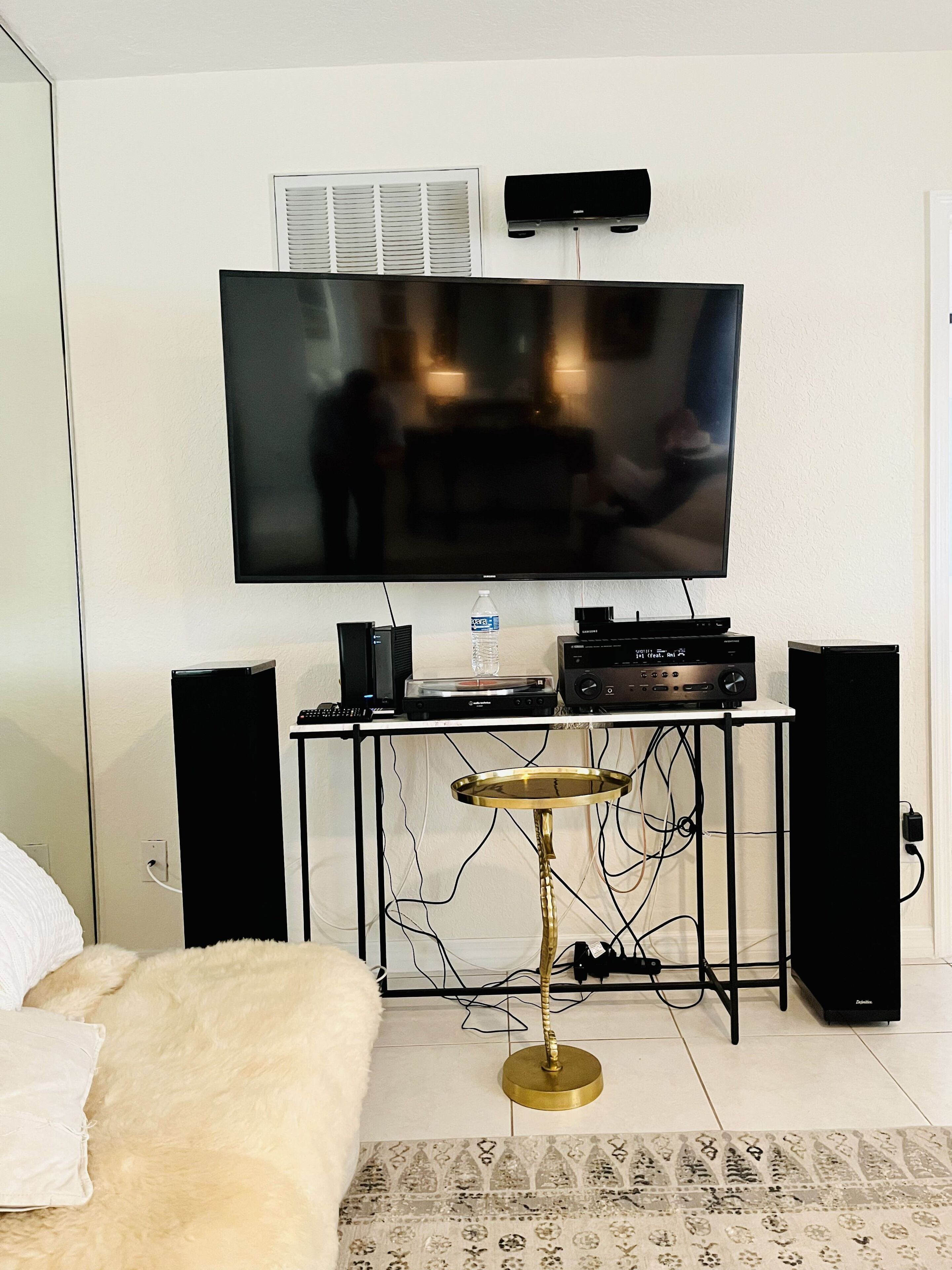 Charming Residential Home With Heated Outdoor Pool, Clean And Cozy - Tampa Bay, FL