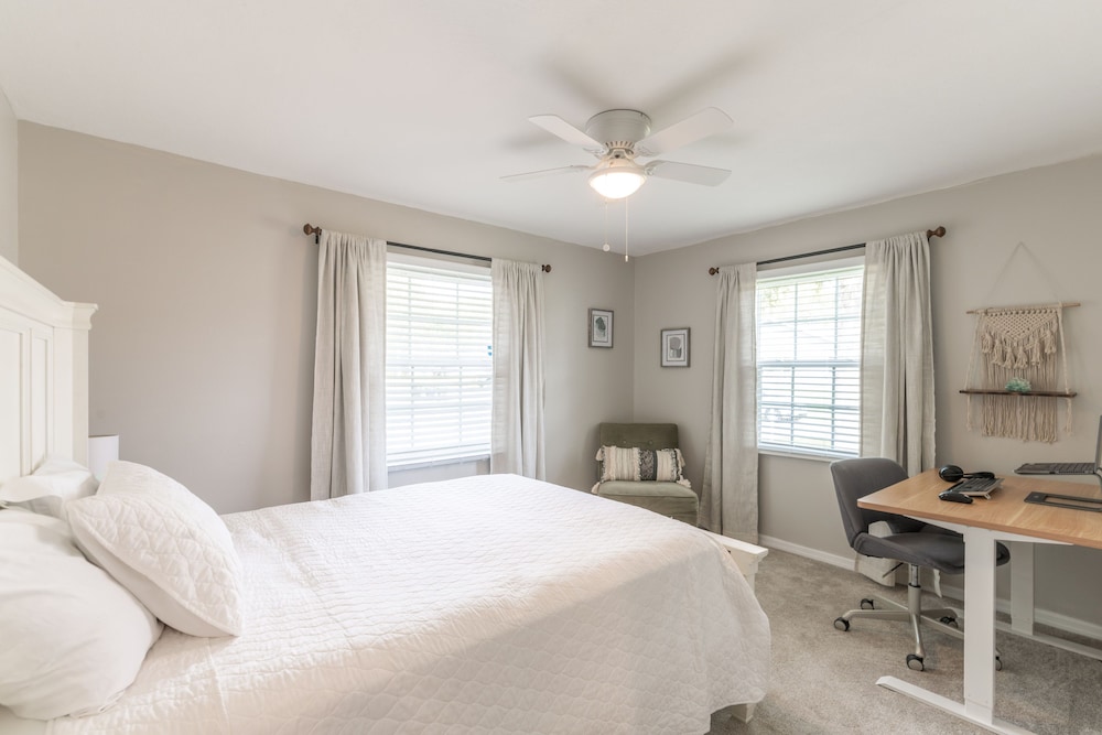 New Listing! Heated Private Pool - Mint Flamingo - Palm Bay
