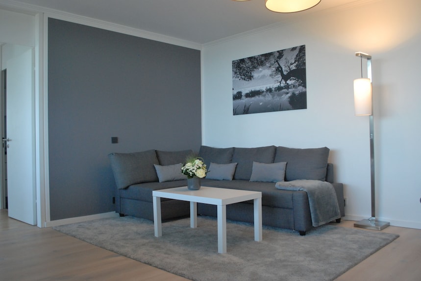 Skyline Apartment With Pool 2-6 Guests With Netflix - Frankfurt