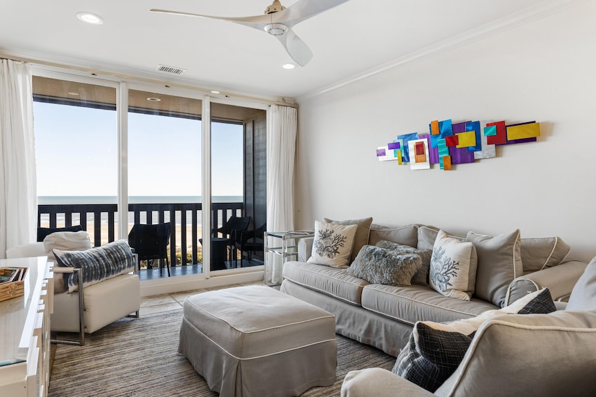 Kiawah Exclusives | 2473 Shipwatch Oceanfront - Kiawah Island, SC