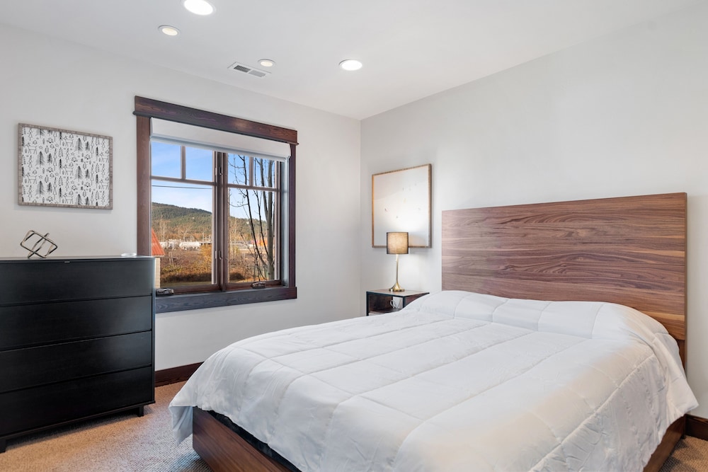 Downtown Condo On Railway | 2 Bed, 2 Bath - Whitefish, MT