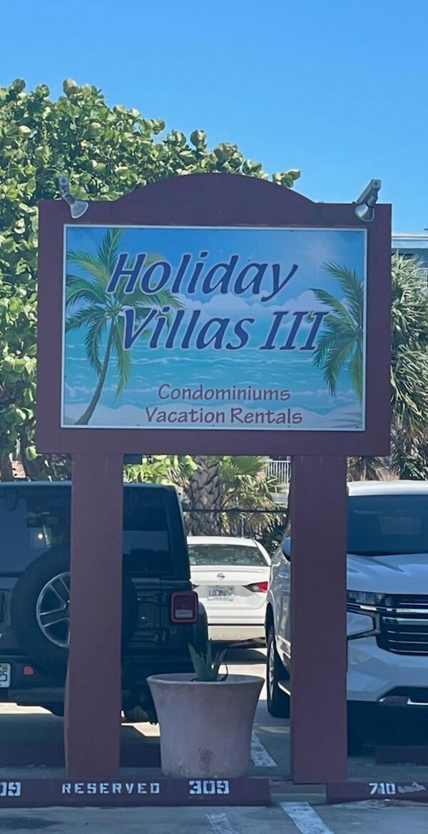 Perfect For Couples, Beach Retreat! - Indian Shores, FL