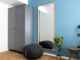 Suite S